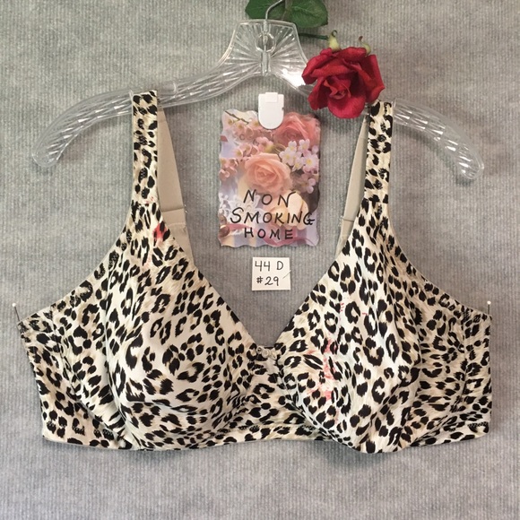 Playtex | Intimates & Sleepwear | Playtex Exotic Leopard Print 44d Bra ...